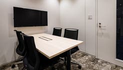 【那覇市/旭橋駅徒歩2分】4名貸会議室_RoomD【電源・Wi-Fi・モニター・業務用プリンタ】の写真2