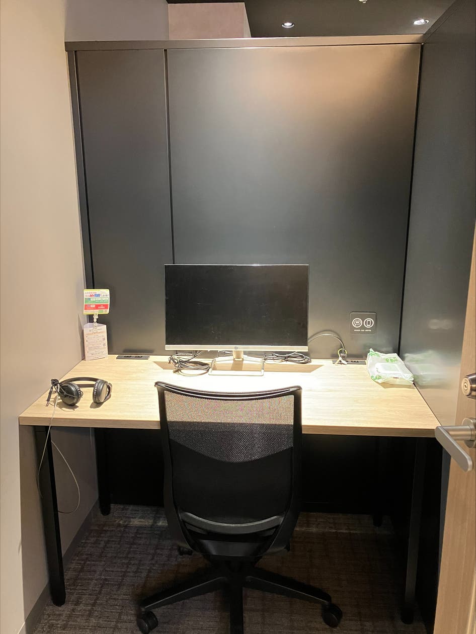 BOOTH 01(1名)の写真1