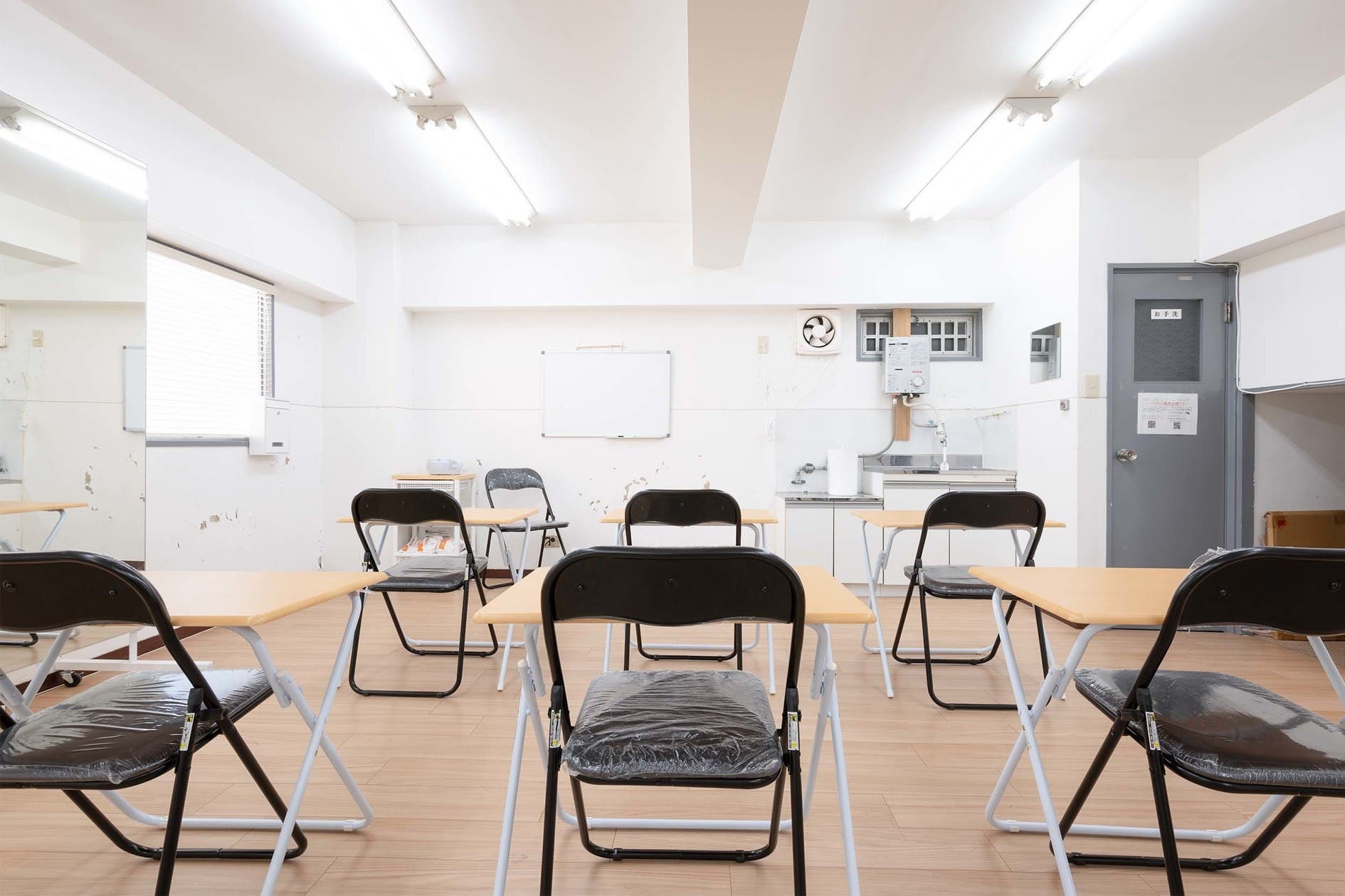 【広々28㎡】【池袋駅/大塚駅】 ダンス/演劇【特大鏡: 幅 約4.5m】ネット高速光回線、レンタルスタジオSunny池袋3号店の写真7