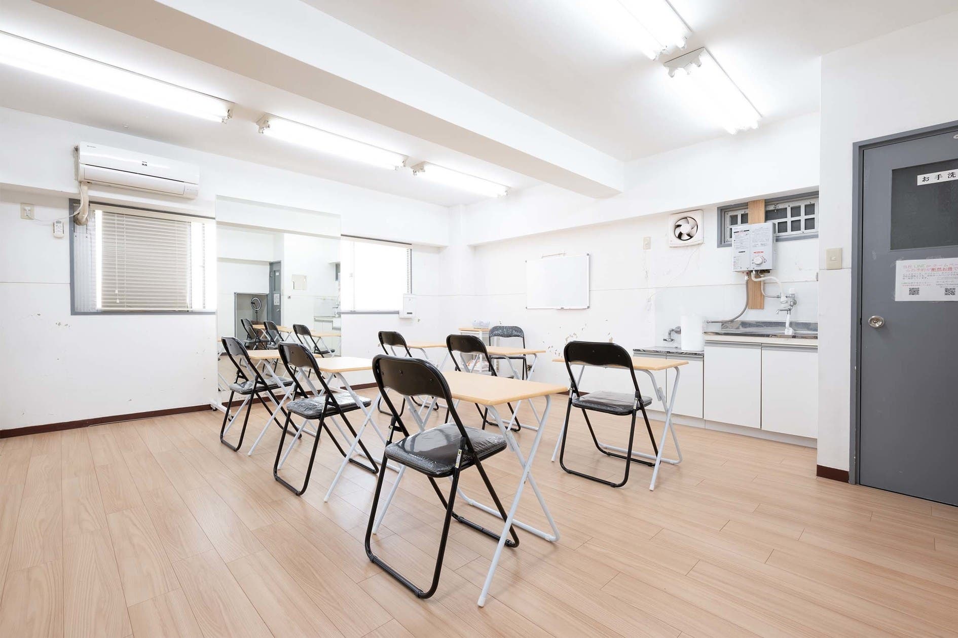 【広々28㎡】【池袋駅/大塚駅】 ダンス/演劇【特大鏡: 幅 約4.5m】ネット高速光回線、レンタルスタジオSunny池袋3号店の写真8