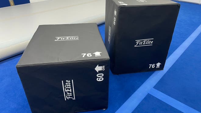 京都南区〈プロ仕様〉アクロバット練習にぴったりな体操教室のレンタルスタジオの写真4