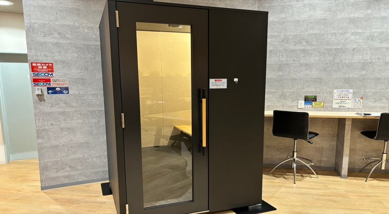 オンラインブースB　金沢駅から徒歩5分！無料立体駐車場・ドリンクバー完備！