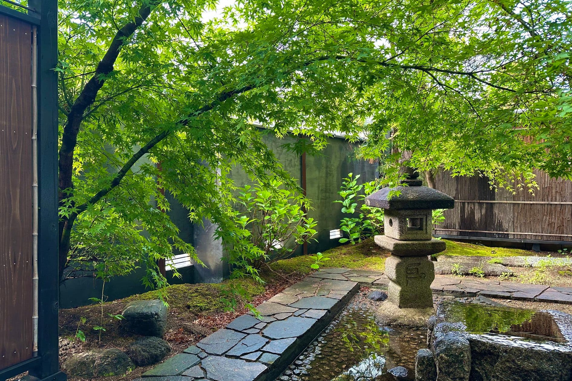 【和室】駅から徒歩5分！お庭つき和室で写真撮影｜ポートレート｜コスプレ｜推し活｜お茶会の写真3