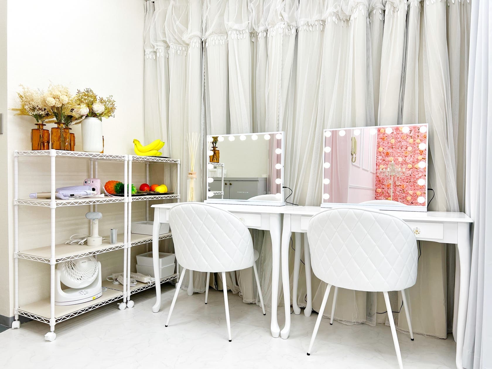 可愛いをお安く💓高田馬場駅５分🌟姫系撮影が５面背景（天蓋ベット｜シック｜花壁｜パステル壁｜白壁・白家具）撮影機材無料！の写真19