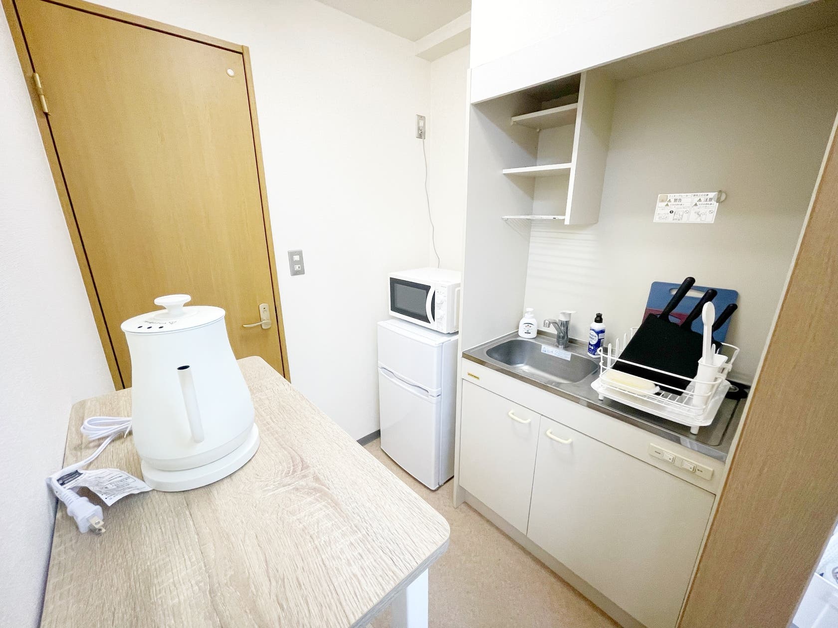 可愛いをお安く💓高田馬場駅５分🌟姫系撮影が５面背景（天蓋ベット｜シック｜花壁｜パステル壁｜白壁・白家具）撮影機材無料！の写真28