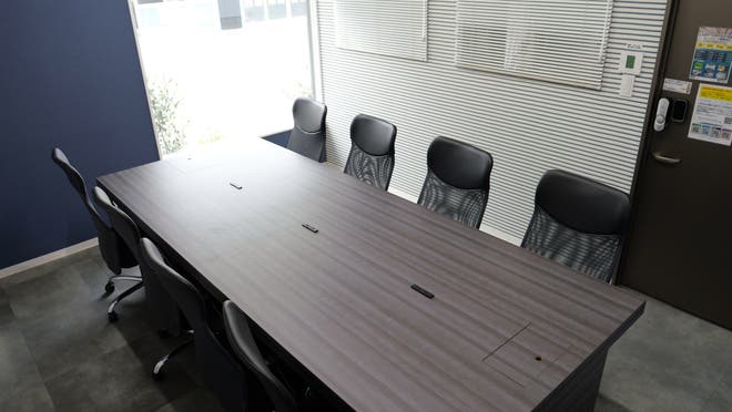 川口駅徒歩8分の会議室、コワーキングスペース運営でカフェやジムも併設していますの写真3