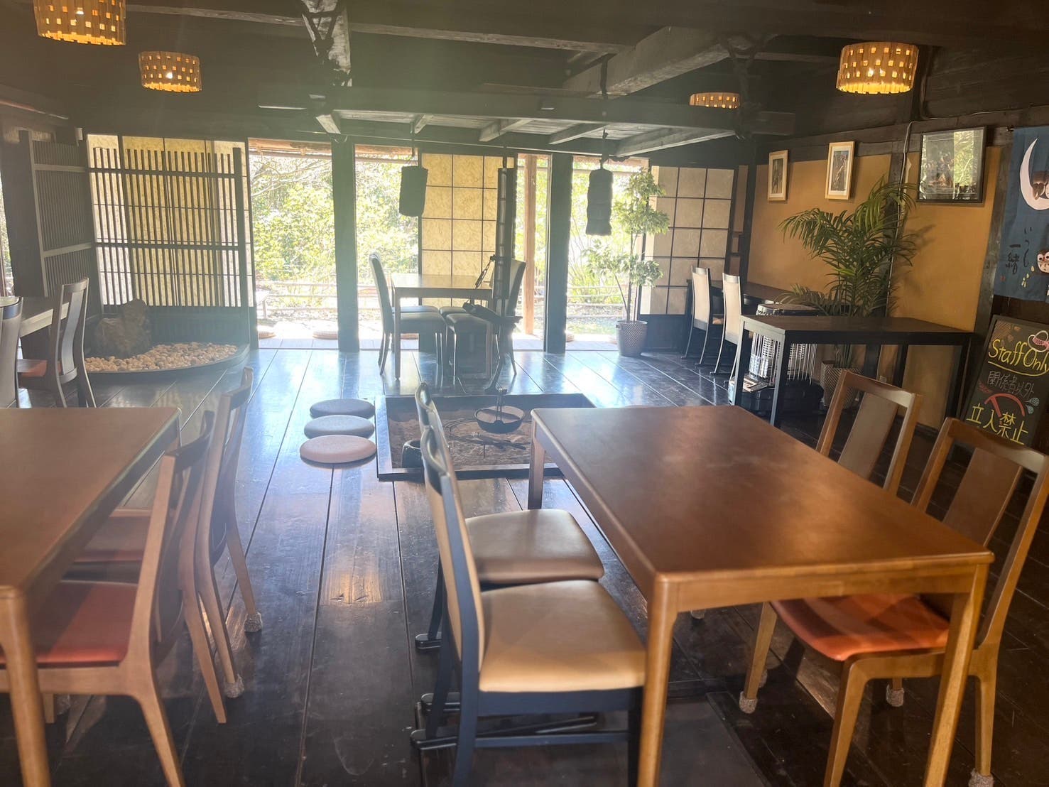 岐阜県白川郷から移設された合掌造りをスペース貸しの写真5