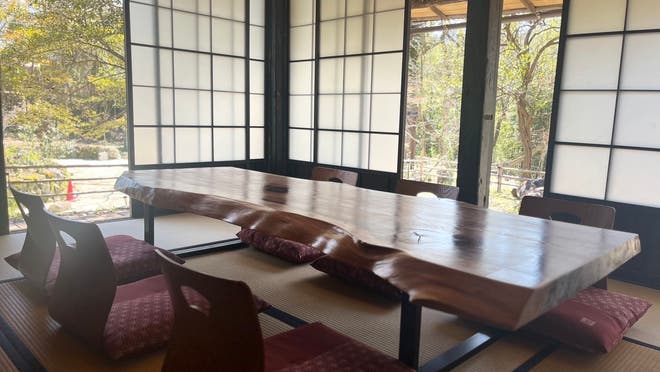 岐阜県白川郷から移設された合掌造りをスペース貸しの写真12