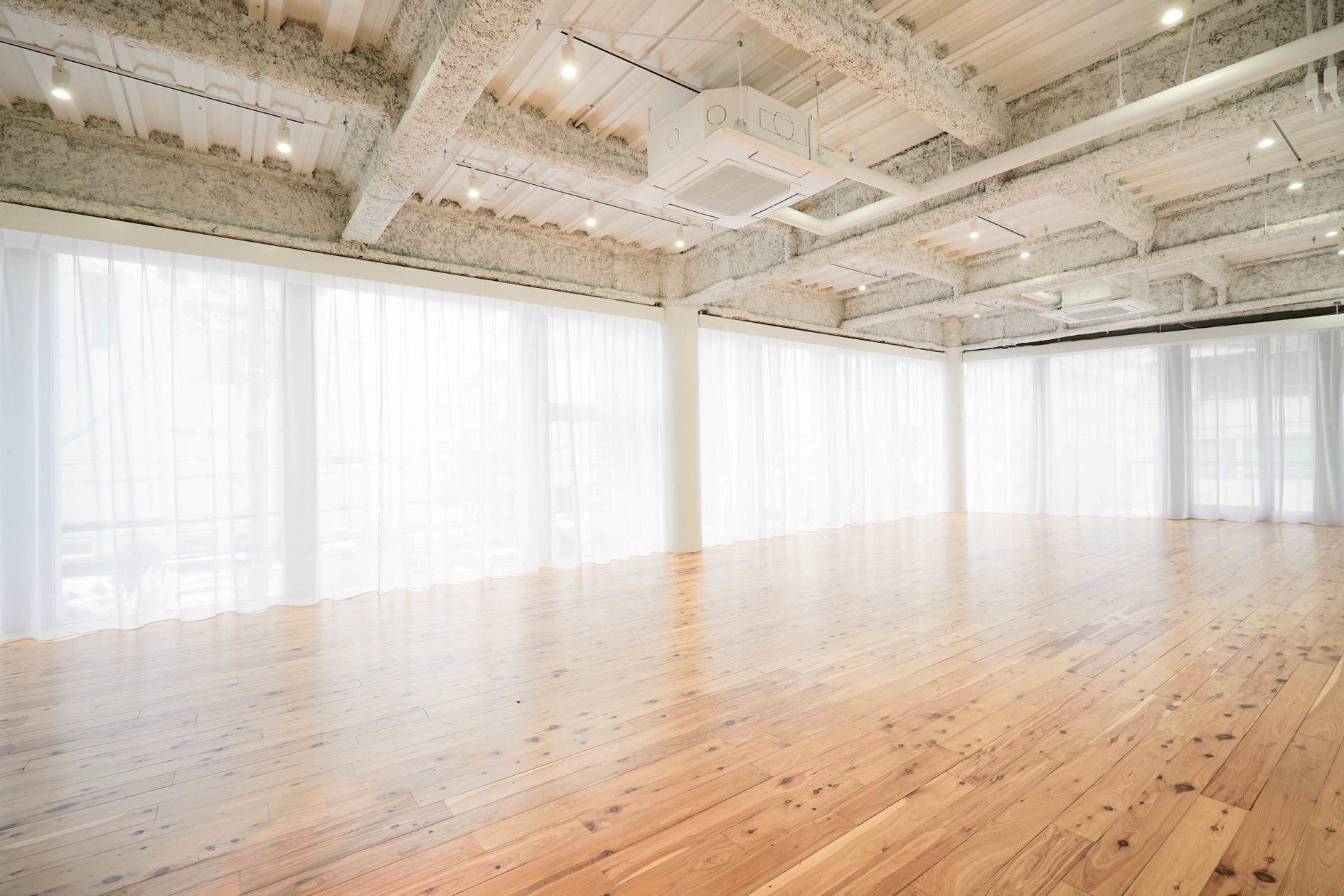 【南船場・南堀江エリア】120㎡開放感抜群のポップアップスペース、レンタルスペース、アパレル展示会に最適な空間の写真5