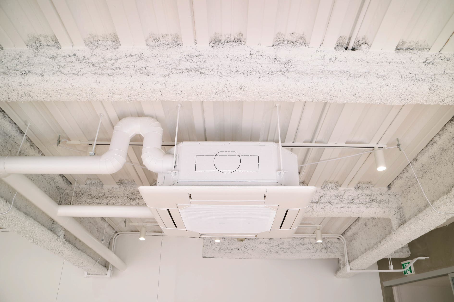 【南船場・南堀江エリア】120㎡開放感抜群のポップアップスペース、レンタルスペース、アパレル展示会に最適な空間の写真15