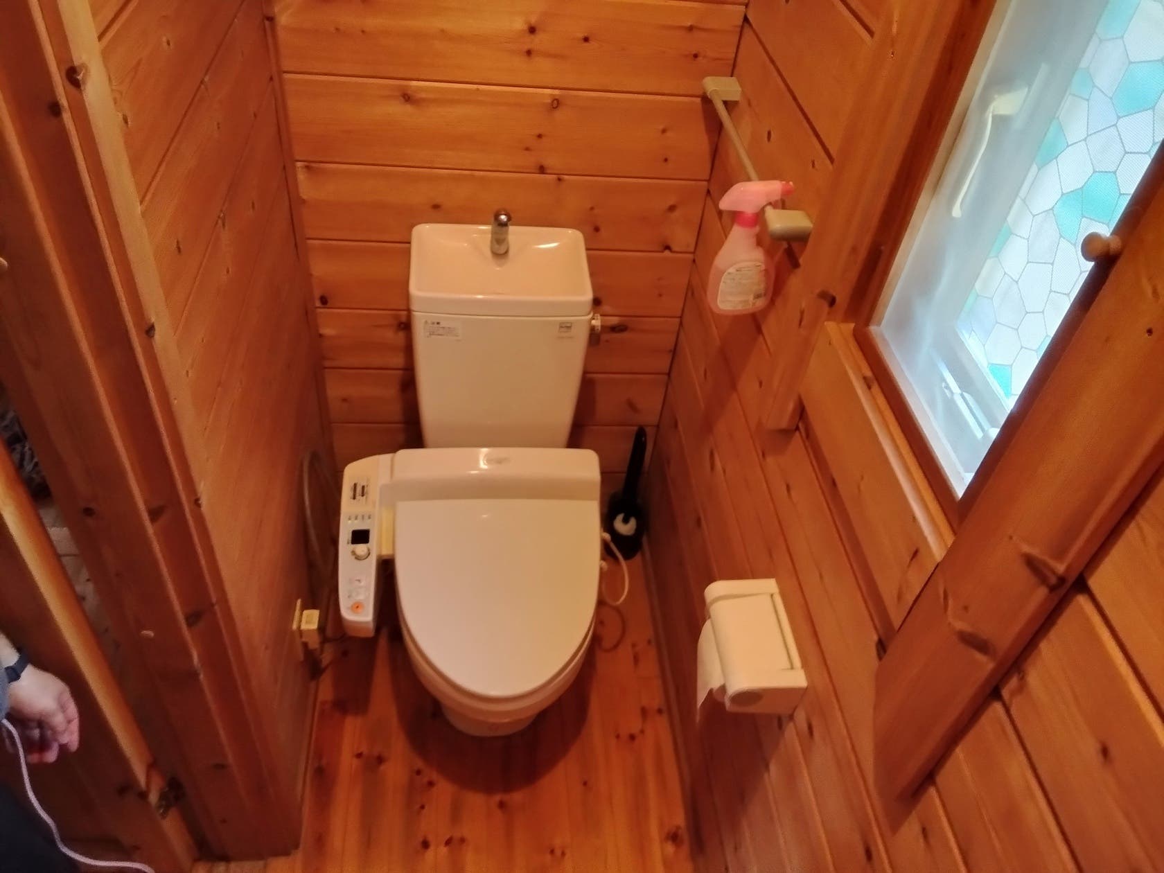 プライベートに使えるログハウスと庭の写真10