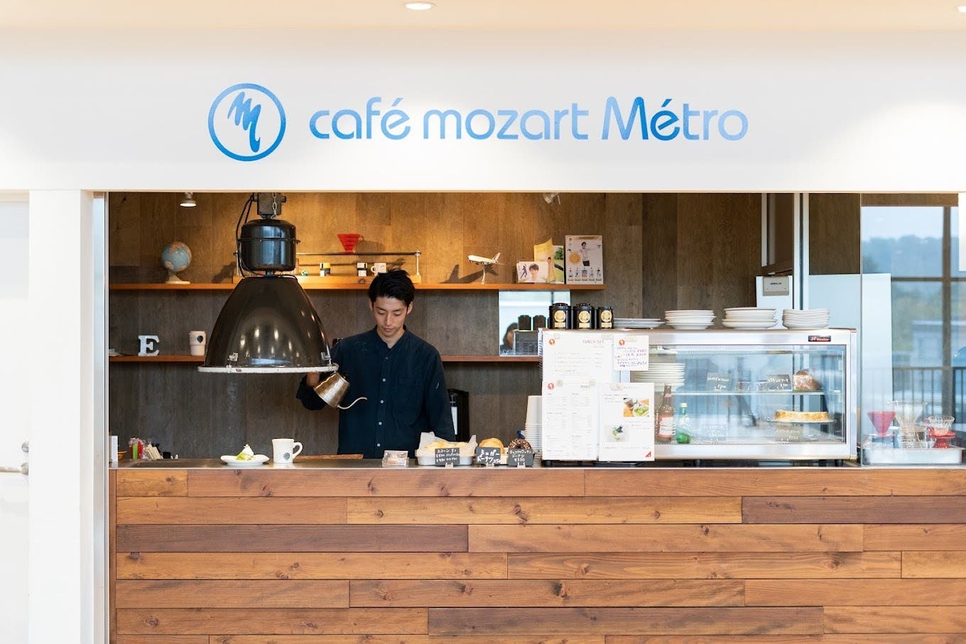 国際センター駅舎2F CAFÉ併設イベントスペース『青葉の風テラス』　　の写真15