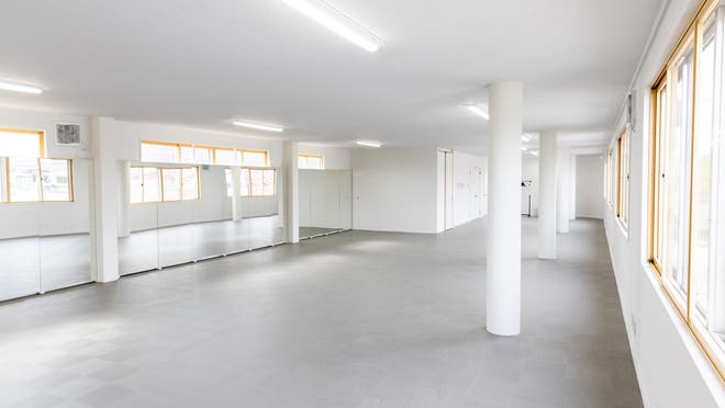 無料Wi-Fi📶BOSEステレオ♪連続壁面ミラー💖綺麗なトイレ✨大型扇風機 完備!の写真2