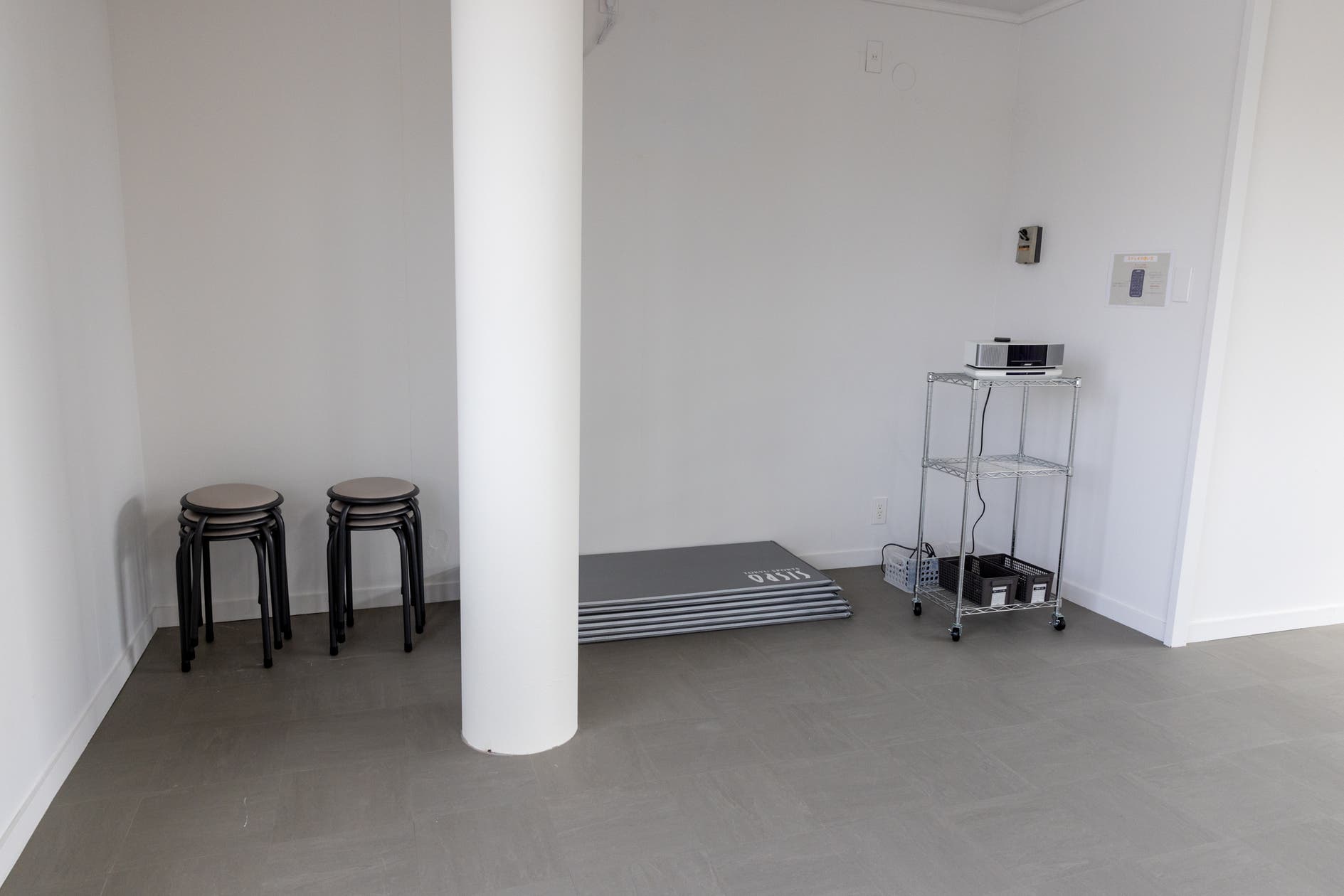 無料Wi-Fi📶BOSEステレオ♪連続壁面ミラー💖綺麗なトイレ✨大型扇風機 完備！の写真9