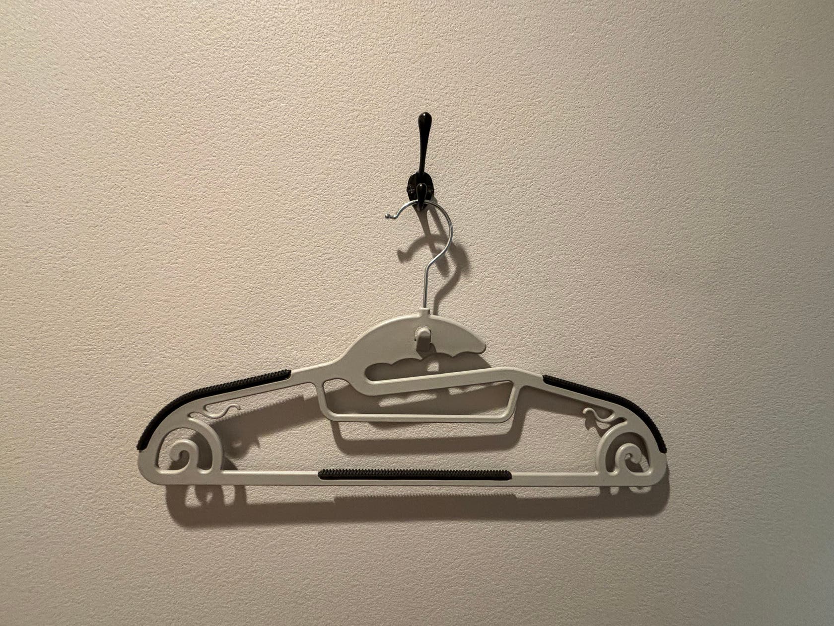 【蒲田駅徒歩1分】1時間660円！モニター付き1名用完全個室（ブース5）の写真5