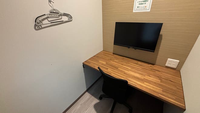【蒲田駅徒歩1分】1時間660円!モニター付き1名用完全個室(ブース6)の写真2