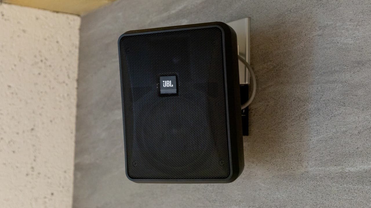 【スタジオ１】青葉台駅4分／広さ60.2㎡、鏡幅10.6mの大型レンタルスタジオ／バレエ用リノリウム床／各種教室利用におすすめの写真10