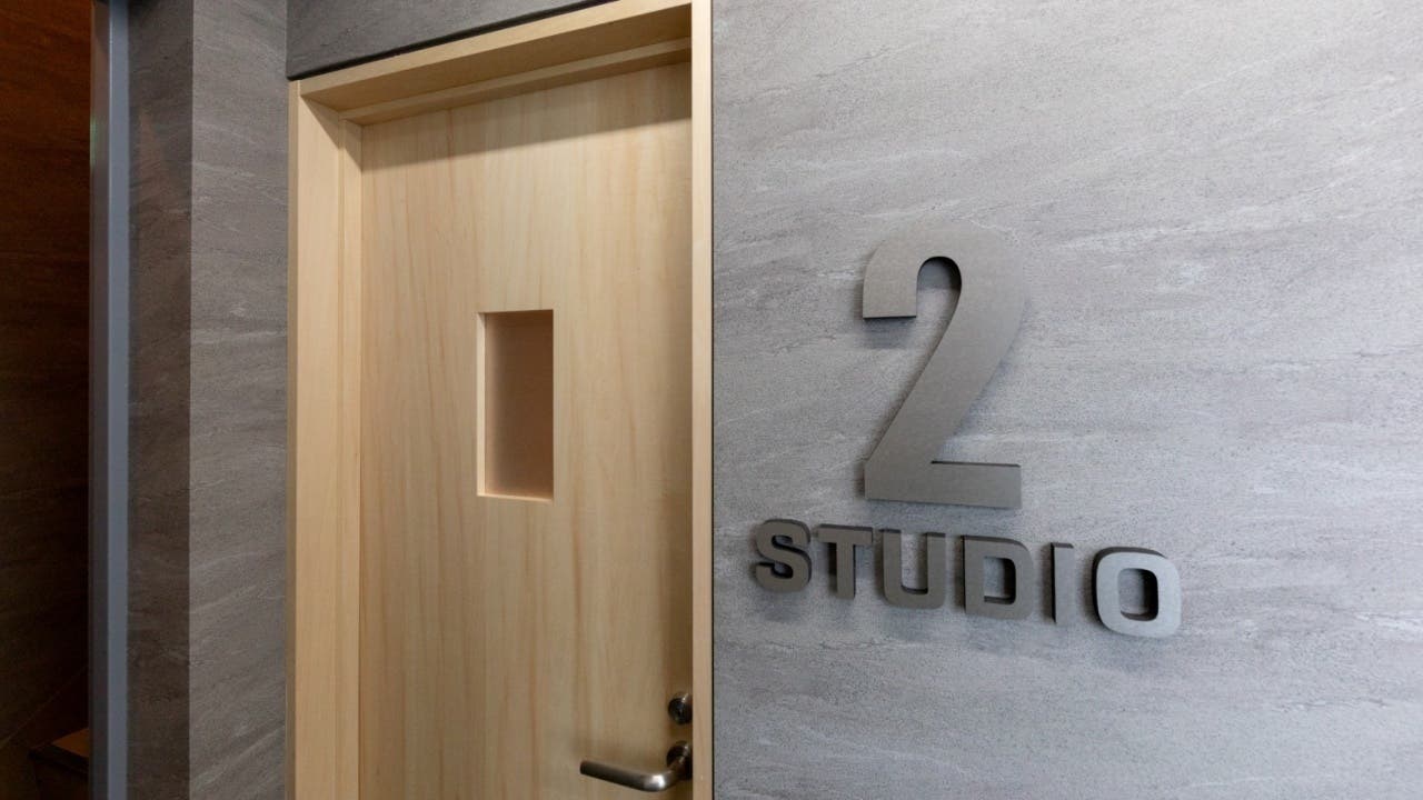 【スタジオ２】青葉台駅4分／広さ17.3㎡、鏡幅4.7m／レンタルスタジオ／個人練習や少人数レッスンに最適の写真13