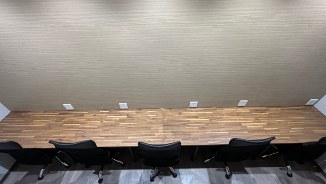 【蒲田駅徒歩1分】1時間1,100円!モニター付き5名まで利用可能な完全個室(RoomC)の写真2