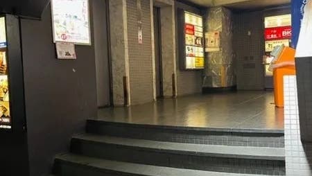 《5~8名用》会議・打ち合わせ用ルーム【サイズM】(加熱式たばこのみ可)の写真3