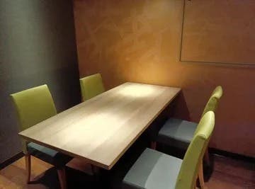 《5~8名用》会議・打ち合わせ用ルーム【サイズM】の写真3