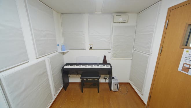 【溝の口徒歩2分】ピアノ🎸防音室《🕒24時間/要予約》⭐️教室開講OK:Dルームの写真2