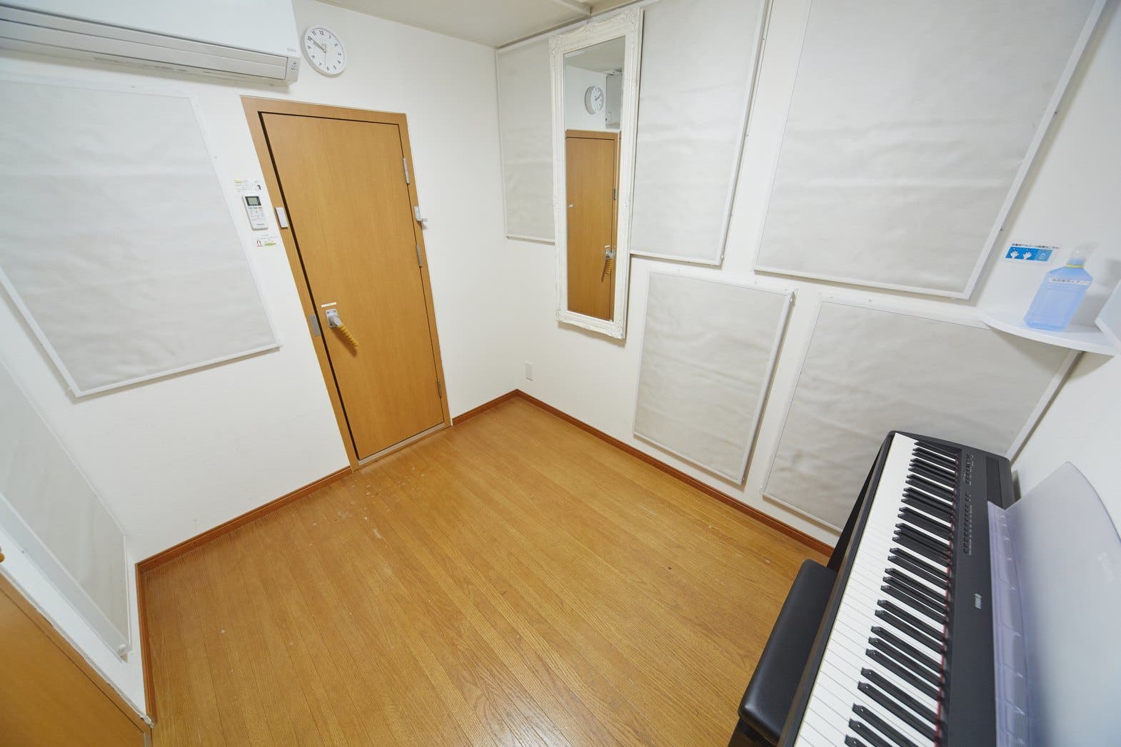 【溝の口徒歩２分】ピアノ🎸防音室《🕒24時間／要予約》⭐️教室開講OK：Dルームの写真5