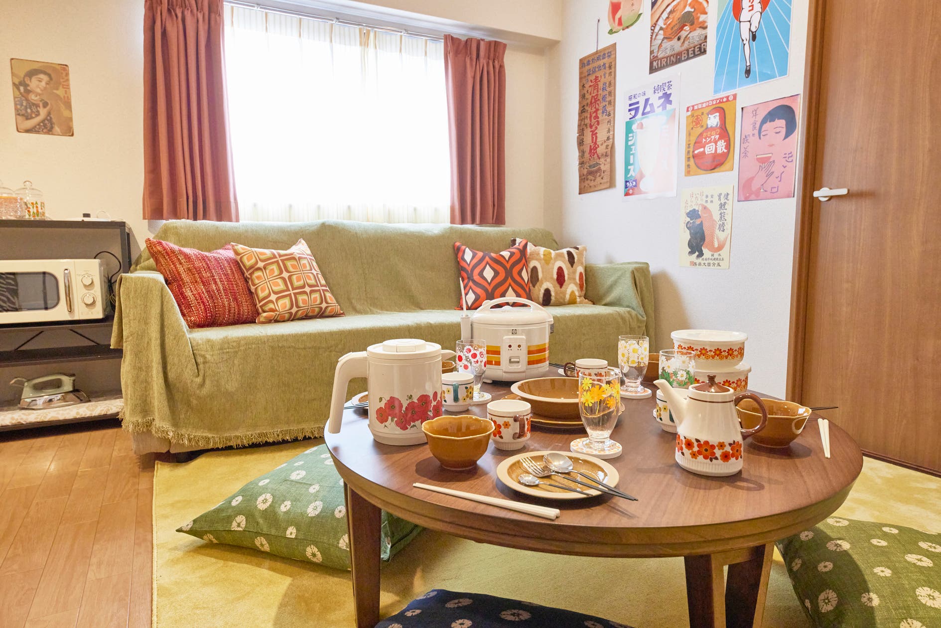  It' ta de RETRO【花園町駅徒歩5分完全個室・毎回清掃】鍋パ/送別会/歓迎会/誕生日会/女子会/撮影/パーティーの写真1