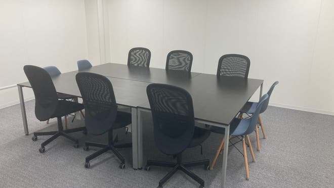 【オフィスD】JR奈良駅から徒歩4分のWi-Fi完備の8人まで着席できるレンタルオフィス空間です!の写真7