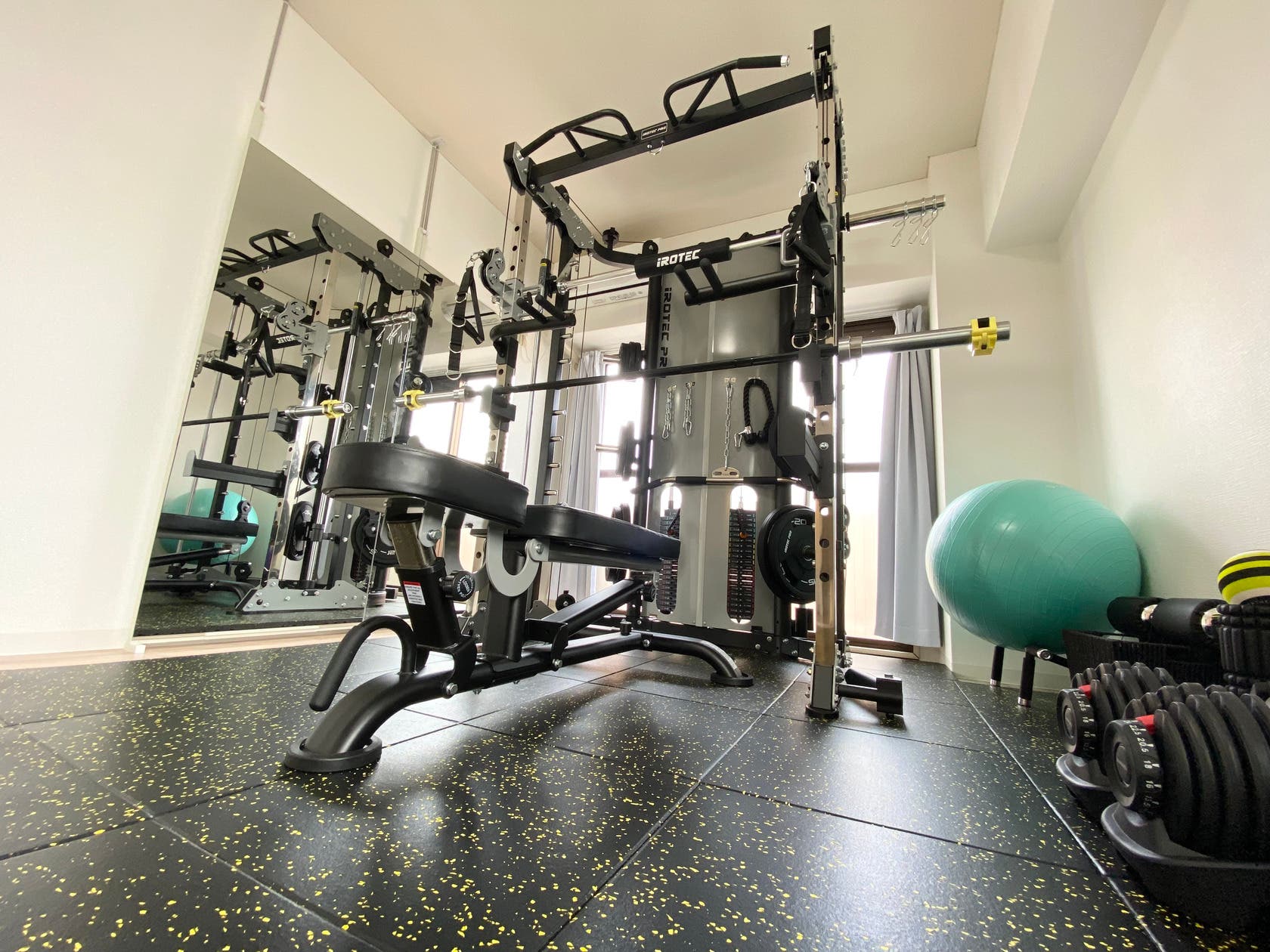 レンタルジムbirdy天六駅徒歩1分、天満駅徒歩6分｜当日予約可｜パーソナルトレーニングに最適！の写真1