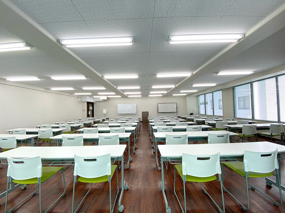 うめきた会議室《三栄第１》Wi-Fi完備♪／ゆったり40名／プロジェクター無料貸出（予約制）【中津駅1分／梅田駅6分】の写真5