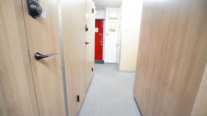 <Pao Work 神田東口No.5>完全個室ワークブース💼光回線Wi-Fi📶モニター🖥テレワーク/ZOOM/自習/作業場所の写真7