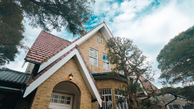 西洋邸宅 葉山の歴史ある邸宅をリノベーション! 全館/個室貸切可能 海近 撮影 控え室あり 貸切パーティー 特別な会食 謝恩会の写真1