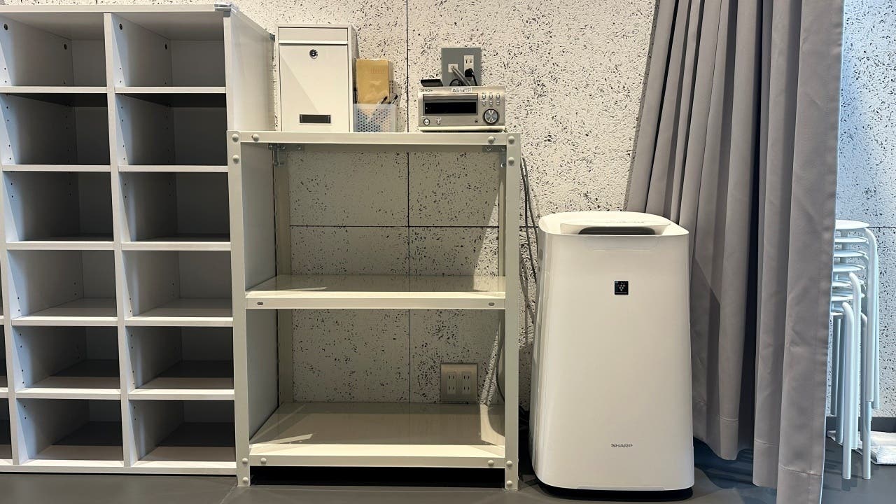 【スタジオ１】青葉台駅4分／広さ60.2㎡、鏡幅10.6mの大型レンタルスタジオ／バレエ用リノリウム床／各種教室利用におすすめの写真13