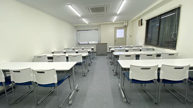 うめきた会議室《エイト702》【中津駅3分/梅田駅8分】/毎回清掃/Wifi(光回線)/20名/プロジェクター無料(予約制)の写真2