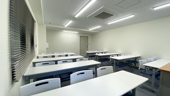 うめきた会議室《エイト702》【中津駅3分/梅田駅8分】/毎回清掃/Wifi(光回線)/20名/プロジェクター無料(予約制)の写真4