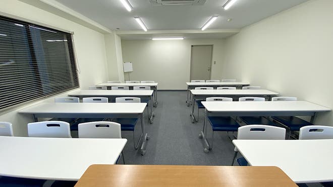 うめきた会議室《エイト702》【中津駅3分/梅田駅8分】/毎回清掃/Wifi(光回線)/20名/プロジェクター無料(予約制)の写真5