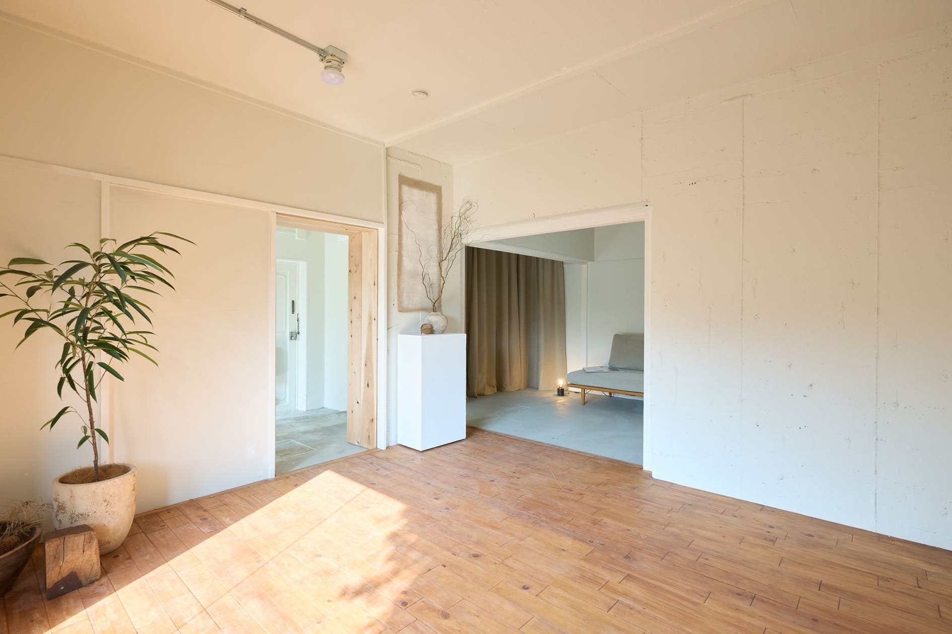 古いアパートをリノベした撮影スタジオですの写真4