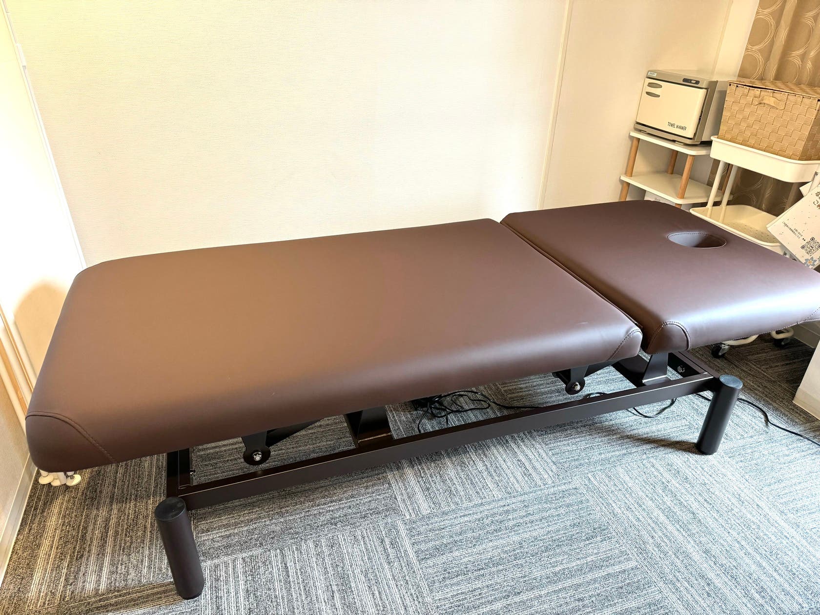 🌸電動ベッド導入🌸《JR大久保駅「徒歩4分」》なごみサロン＊完全個室のレンタルサロン｜各種備品充実✨の写真4