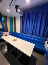 《5~8名用》会議・打ち合わせ用ルーム【サイズM】の写真4