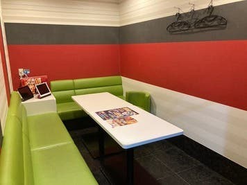 《5~8名用》会議・打ち合わせ用ルーム【サイズM】の写真1