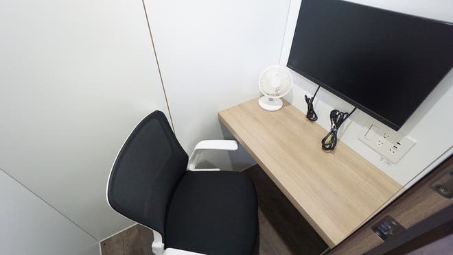 <ワークブース吉祥寺No.2>吉祥寺駅徒歩3分🚃1人用完全個室🚪光回線Wi-Fi📶モニター🖥電源🔌⚡️テレワーク/面接/自習の写真1