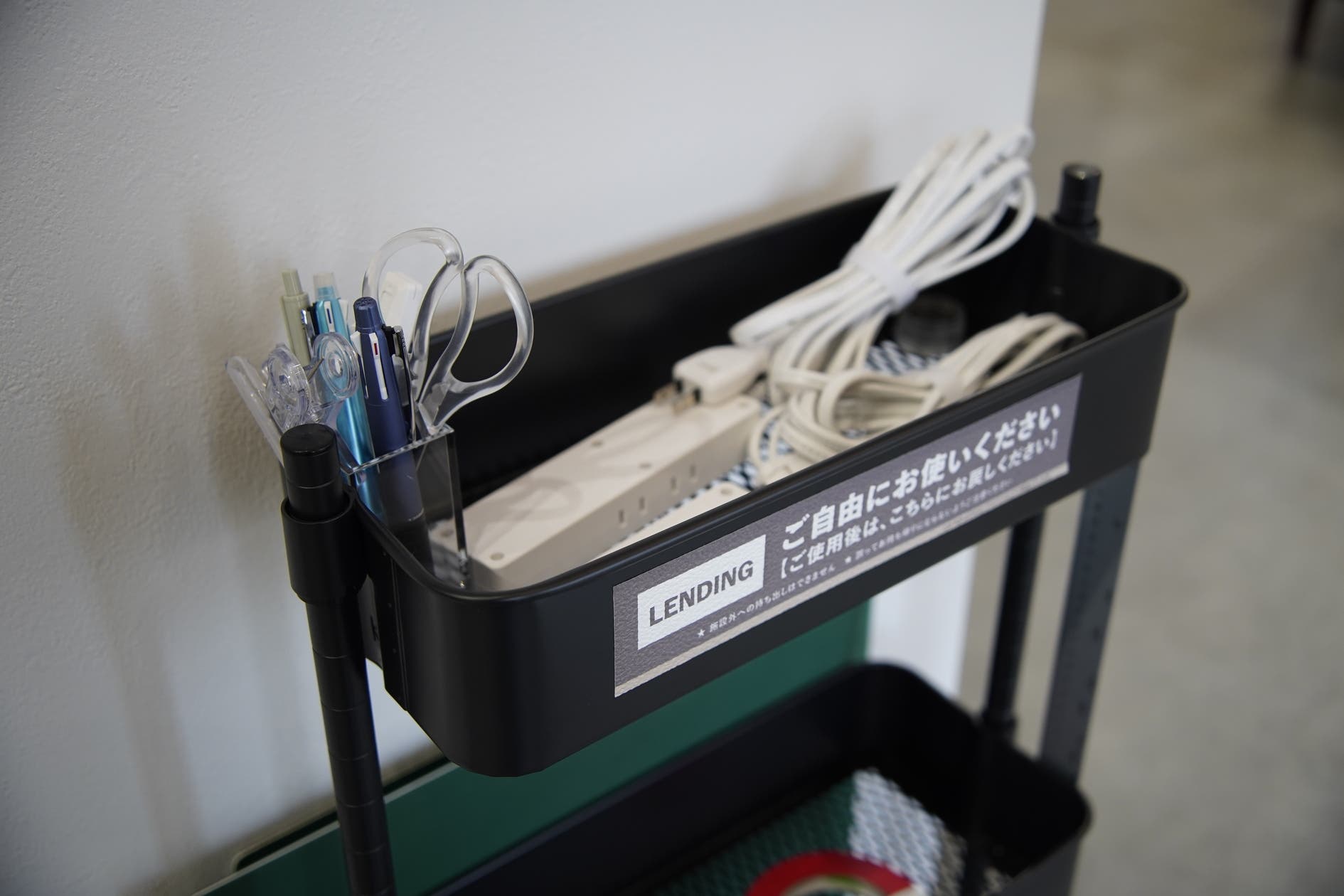 【燕三条 by イチコン】モニター・ホワイトボード付き12名会議室の写真9