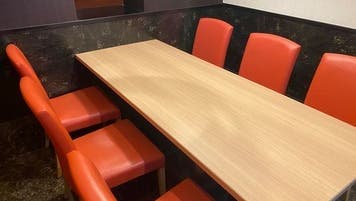 《2~4名用》会議・打ち合わせ用ルーム【サイズS】の写真1