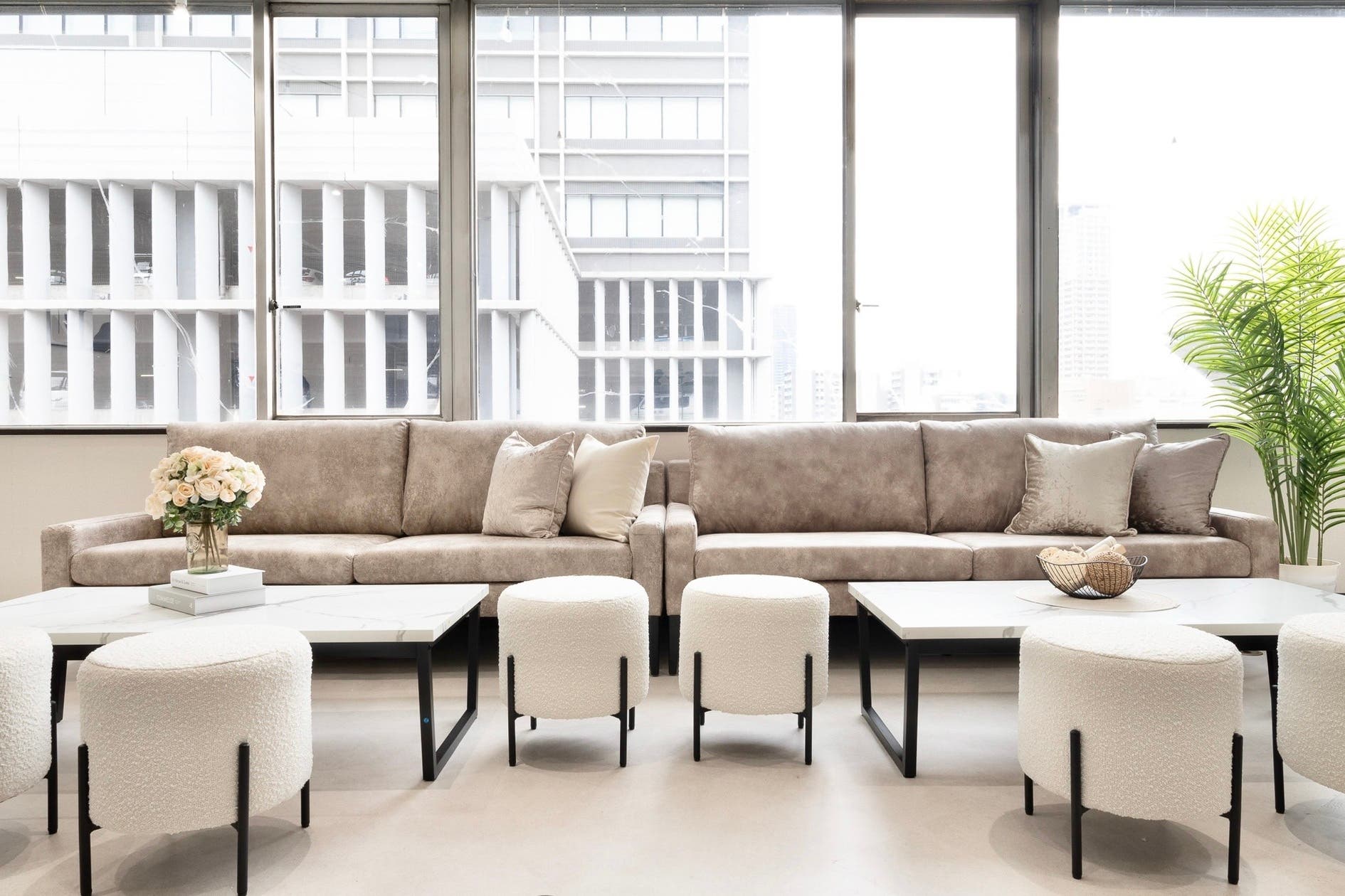 【なんば駅すぐ】おしゃれ空間✨最大35名🎉各種イベント🎈ビジネスシーンなど🎙️自然光で撮影にも最適🎬持込🉑／リアンの写真7