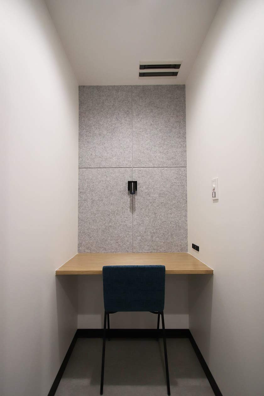 【鶴見 by Bizcafe鶴見】フリードリンク付き完全個室②の写真2