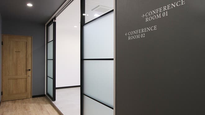 【鶴見 by Bizcafe鶴見】16名利用可能会議室①の写真6