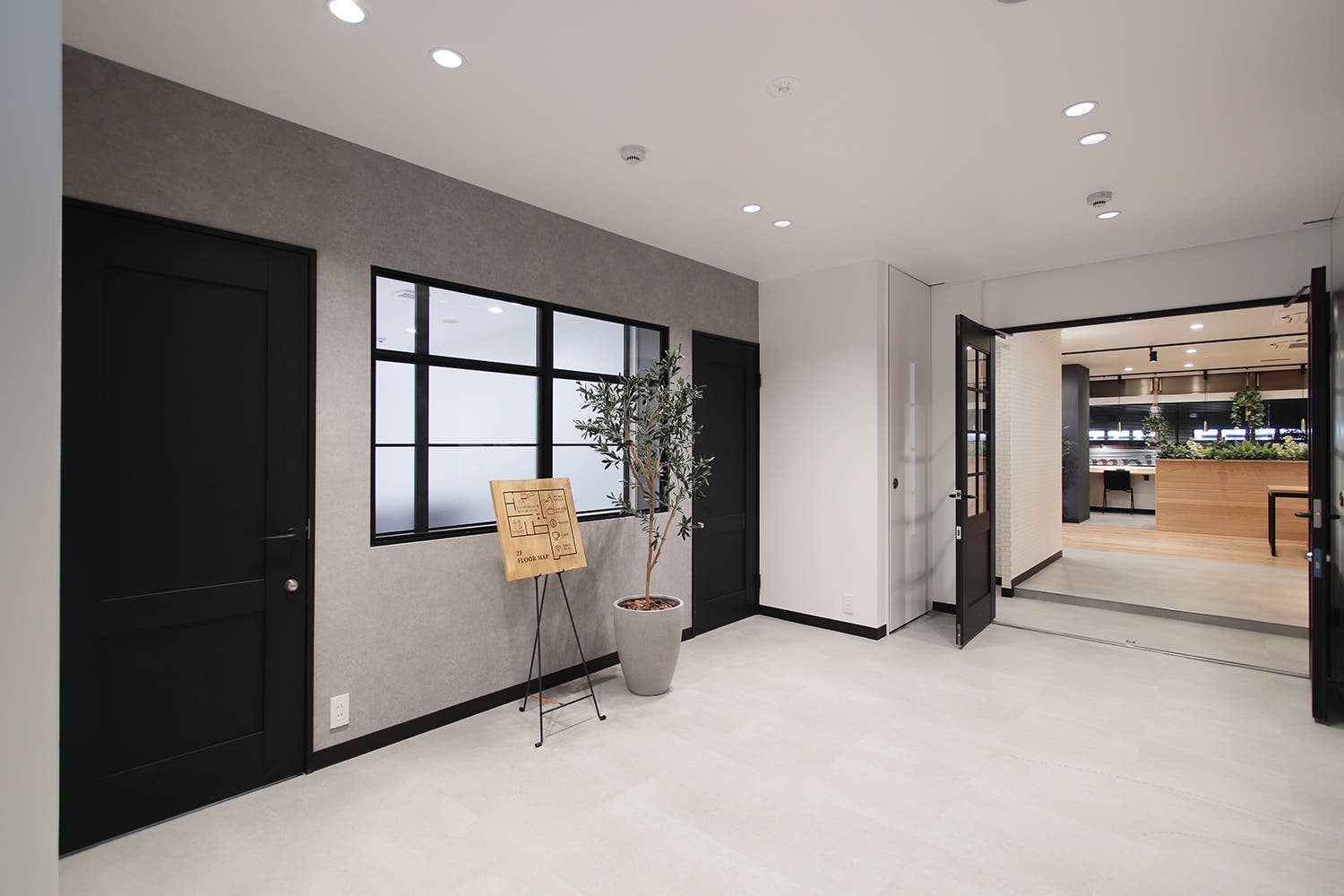 【鶴見 by Bizcafe鶴見】12名利用可能会議室②の写真5