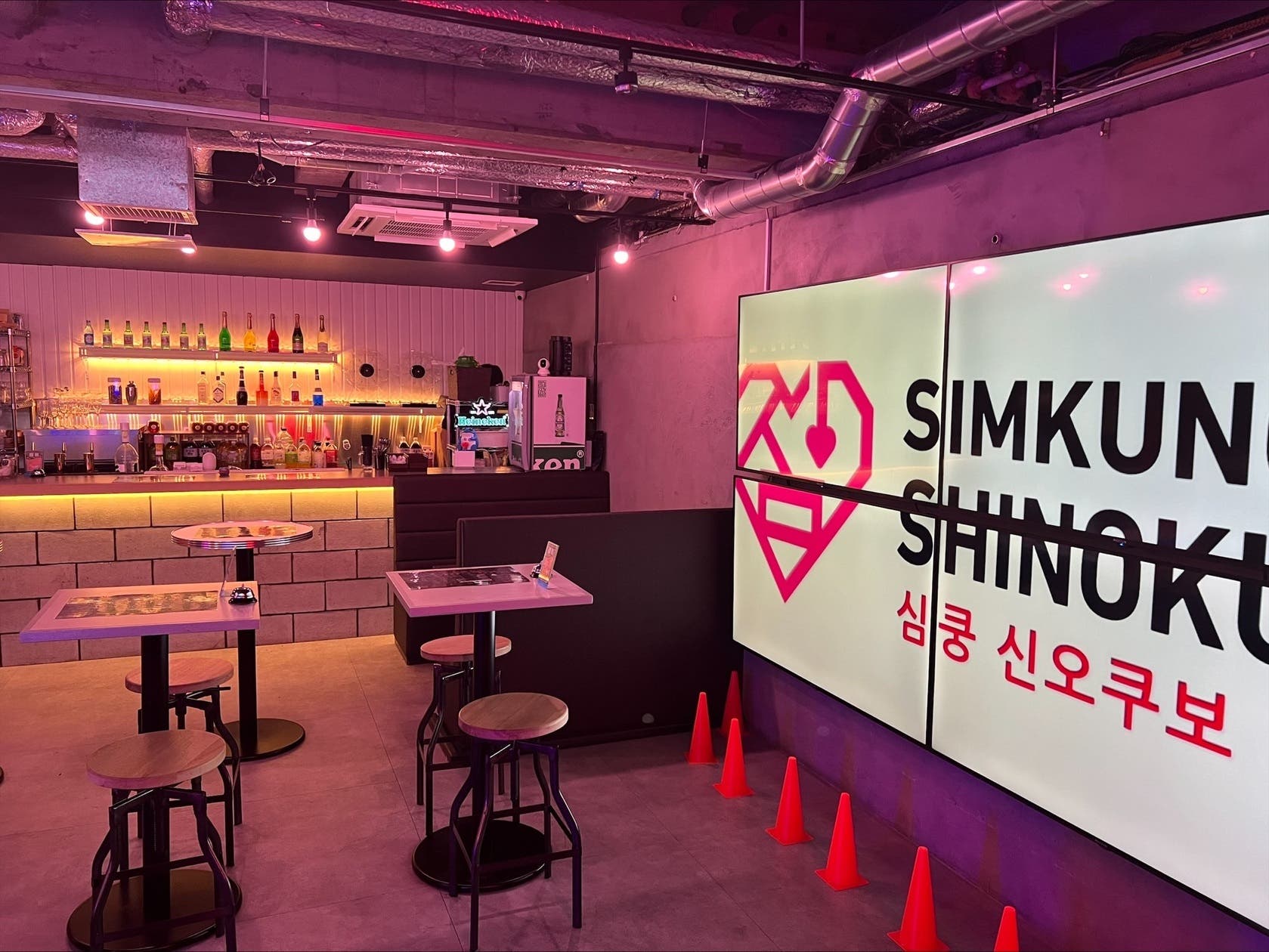 専属DJが無料で盛り上げます🔥収容90名💁‍♂️女子会🎀推し活🎤パーティ🥂新大久保トップクラスの音響設備のパーティスペースの写真8