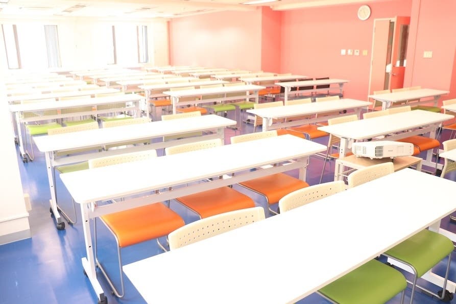 【壺川駅徒歩5分】定員90＋α名！プロジェクター含む備品・高速Wi-Fi無料！旭町404会議室の写真9